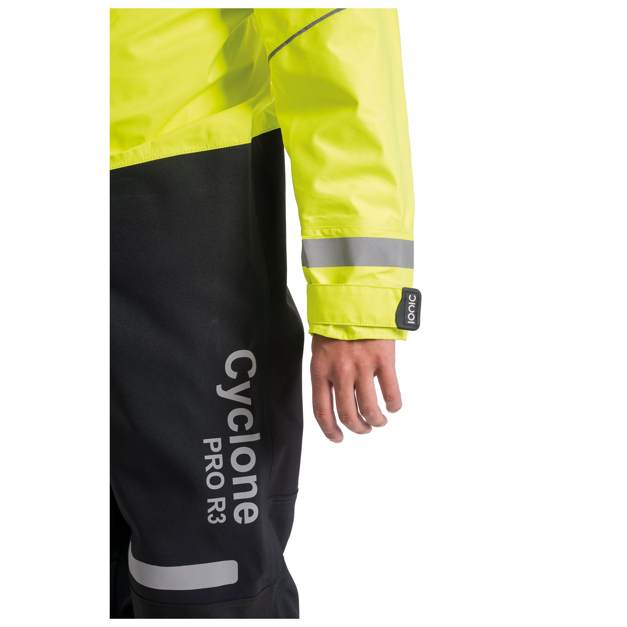 IONIC Cyclone PRO R3 Drysuit – Ionic Rescue
